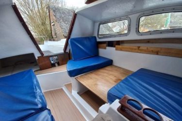 Jaguar 22 - voilier du chantier Jaguar Yachts - Fiche technique Bateaux.com