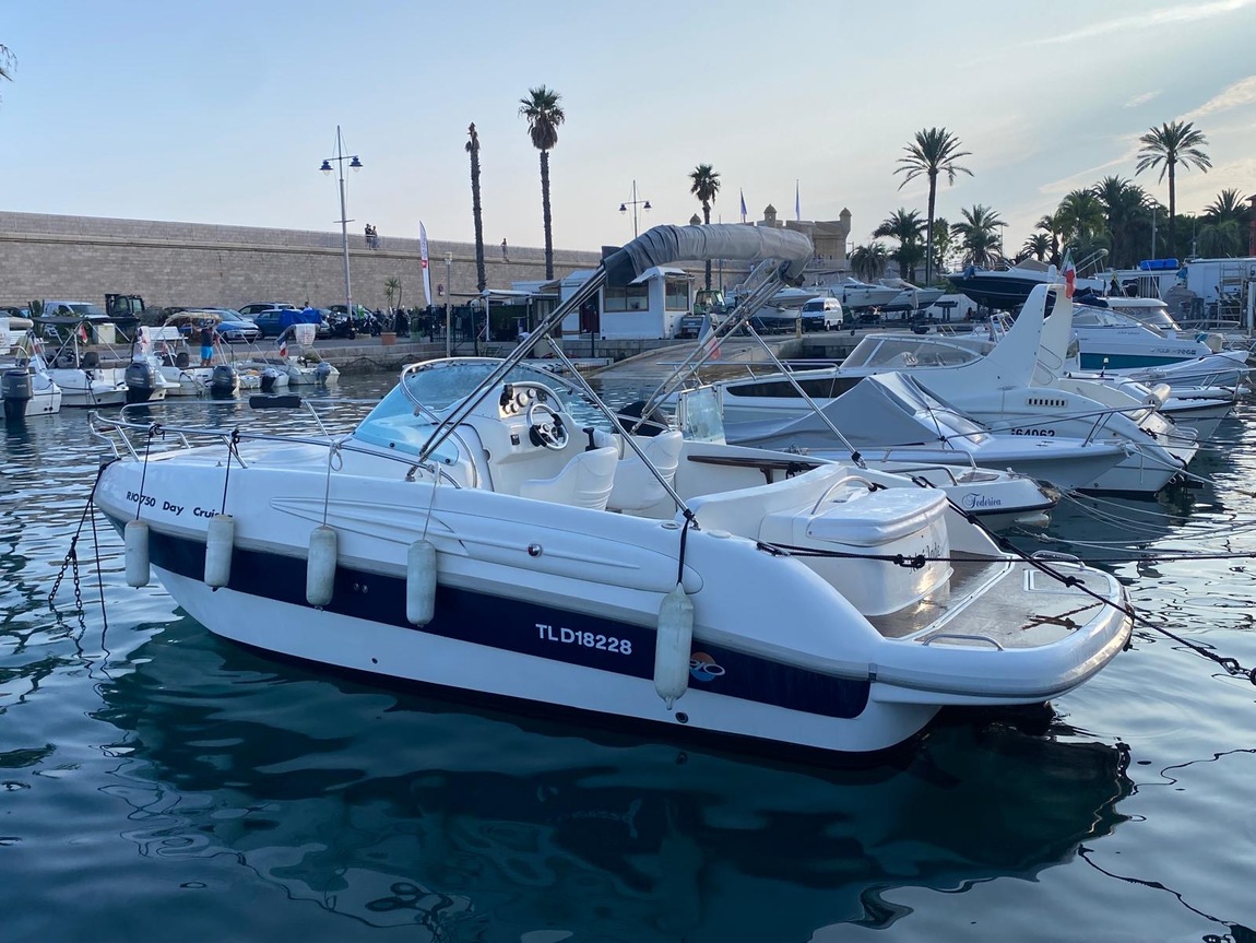 rio 750 day cruiser / Rio Yachts occasion 2006 à vendre | Annonces ...