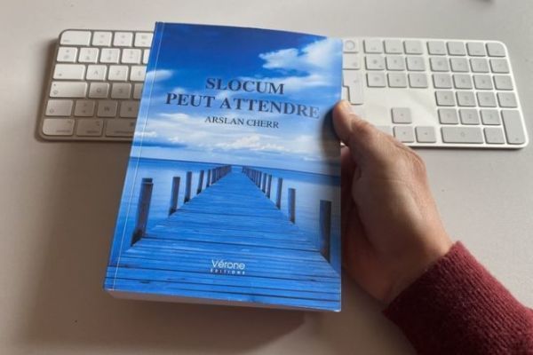 Slocum peut attendre, un roman d'aventures avec un voilier comme camp ...