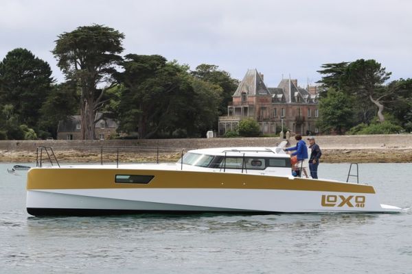 Loxo 40 : les avantages d'un poids plume pour une croisière confortable ...