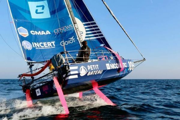 Mini Transat 2025 : Benoît Marie sur Nicomatic- Petit Bateau, champion ...