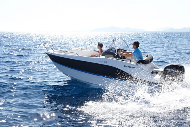 Quicksilver Activ 455 Open, un petit open facile à utiliser